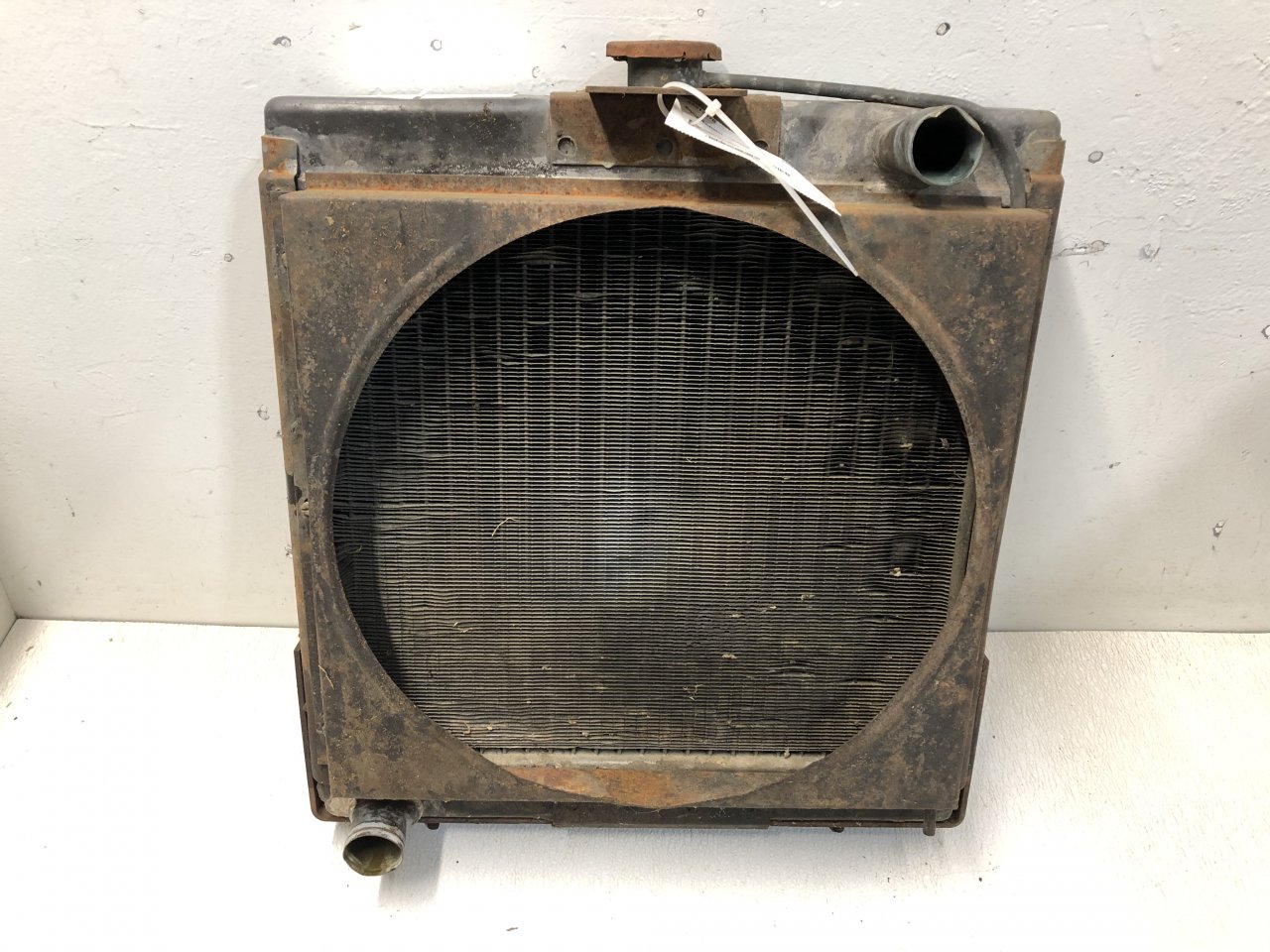 D59519 | Case 1830 Radiator for Sale