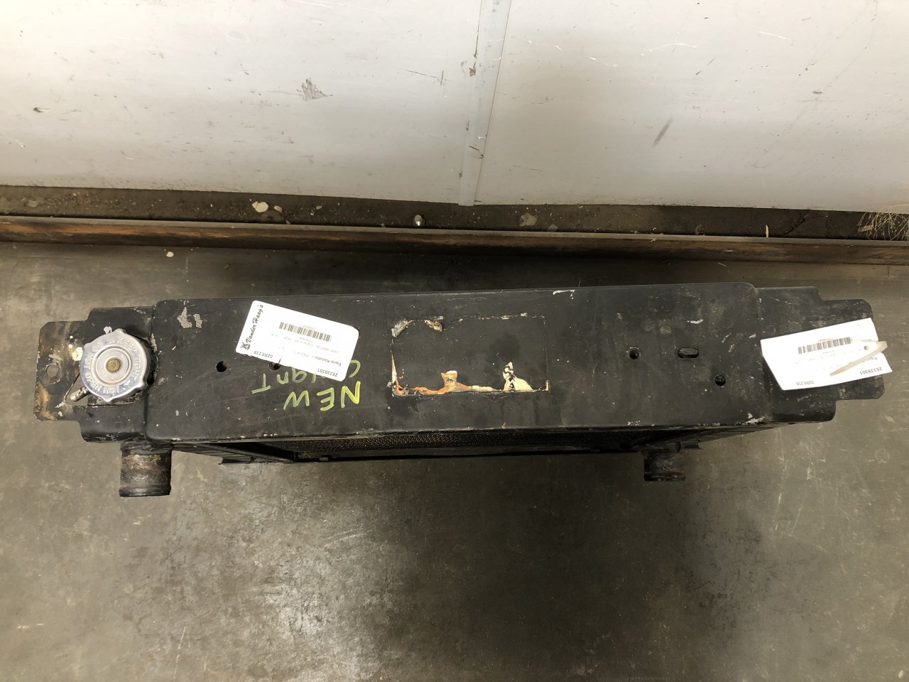 386913A2 | Case 60XT Radiator for Sale