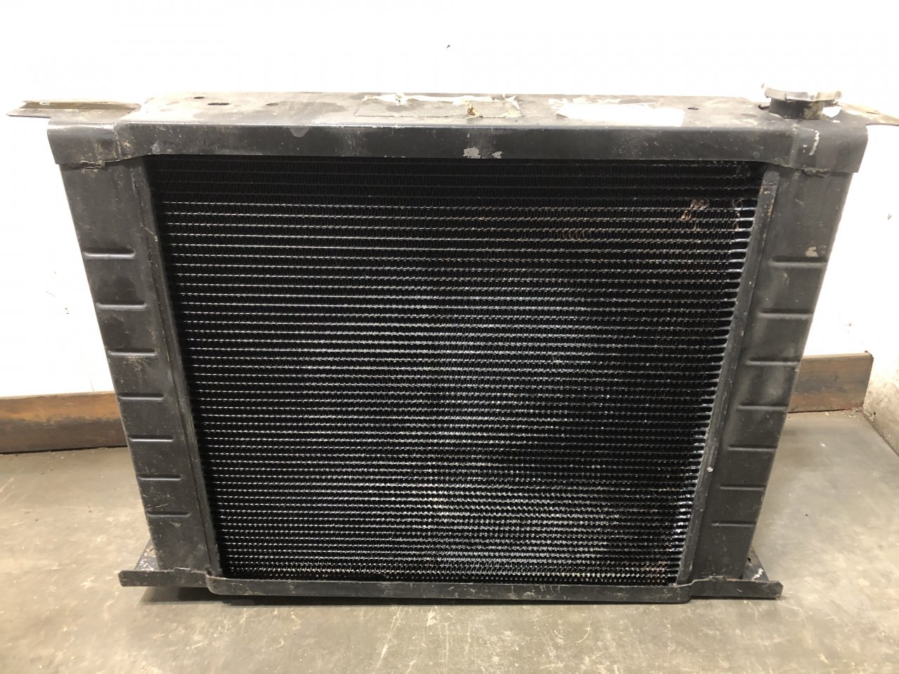 386913A2 | Case 60XT Radiator for Sale