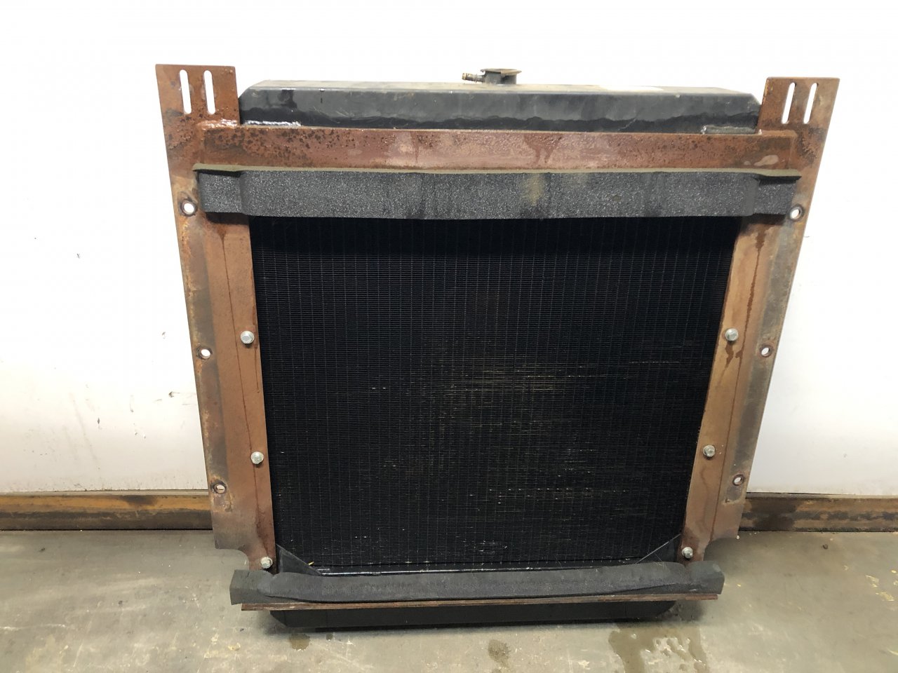 A184453 | Case 62-1 Radiator for Sale