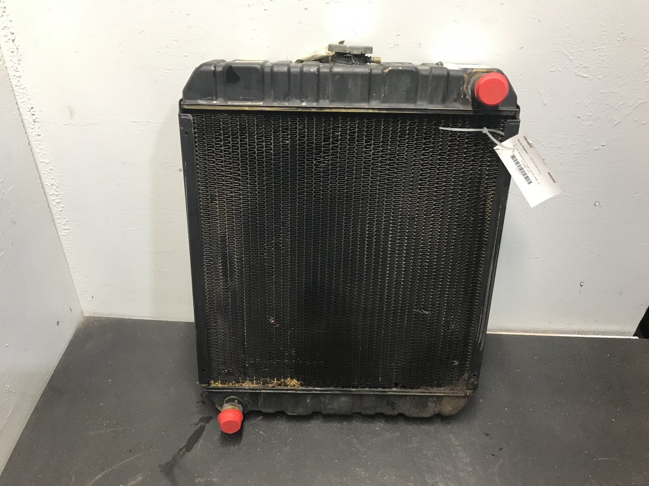 MG86534249 | John Deere 7775 Radiator for Sale