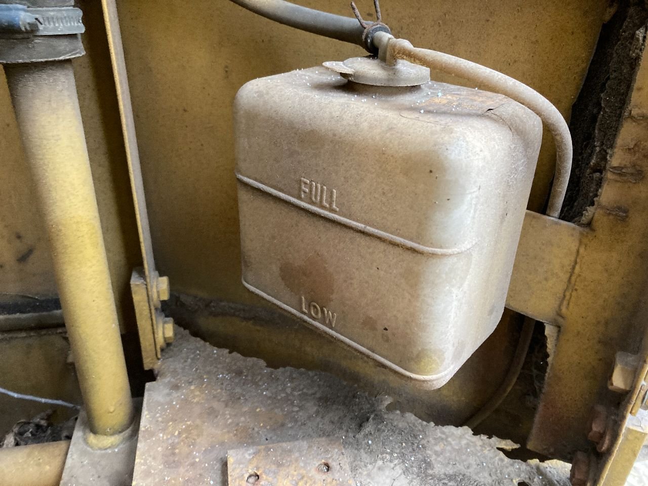 CAT E70B Radiator Overflow Bottle for Sale