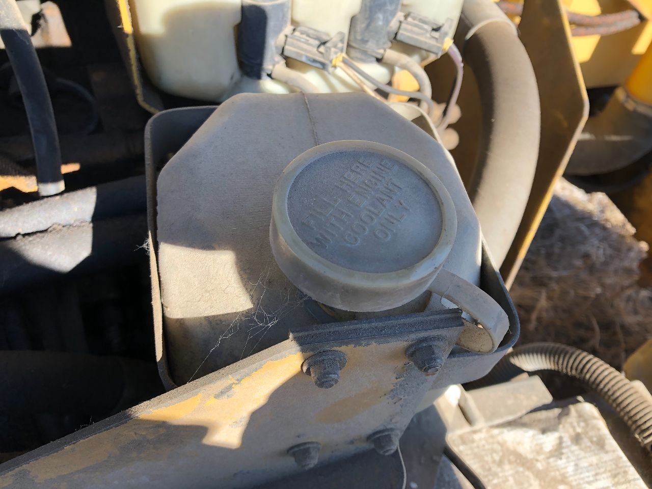 036-1864 | CAT TH83 Radiator Overflow Bottle for Sale