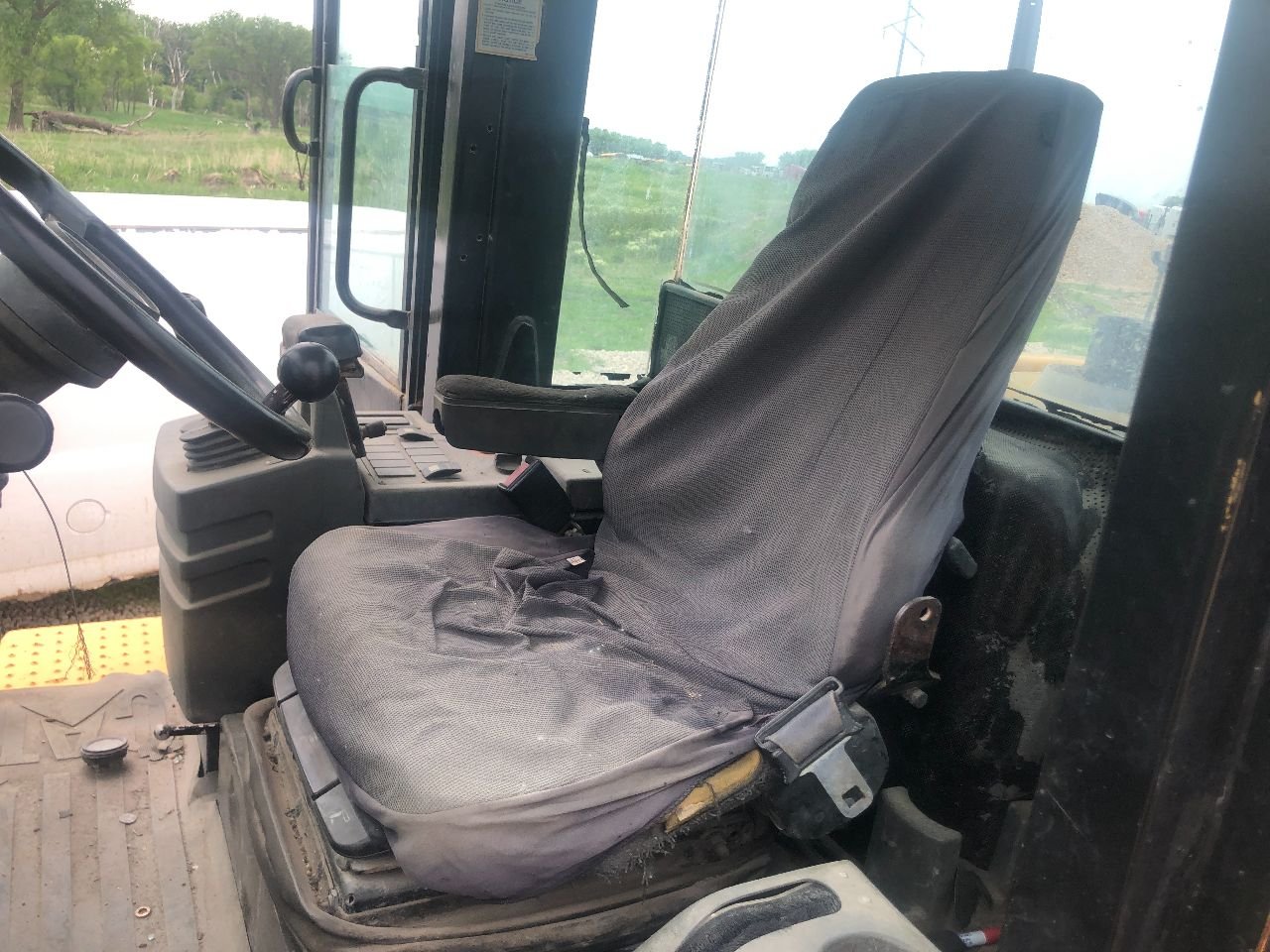 118-0819 | CAT 938G Seat for Sale