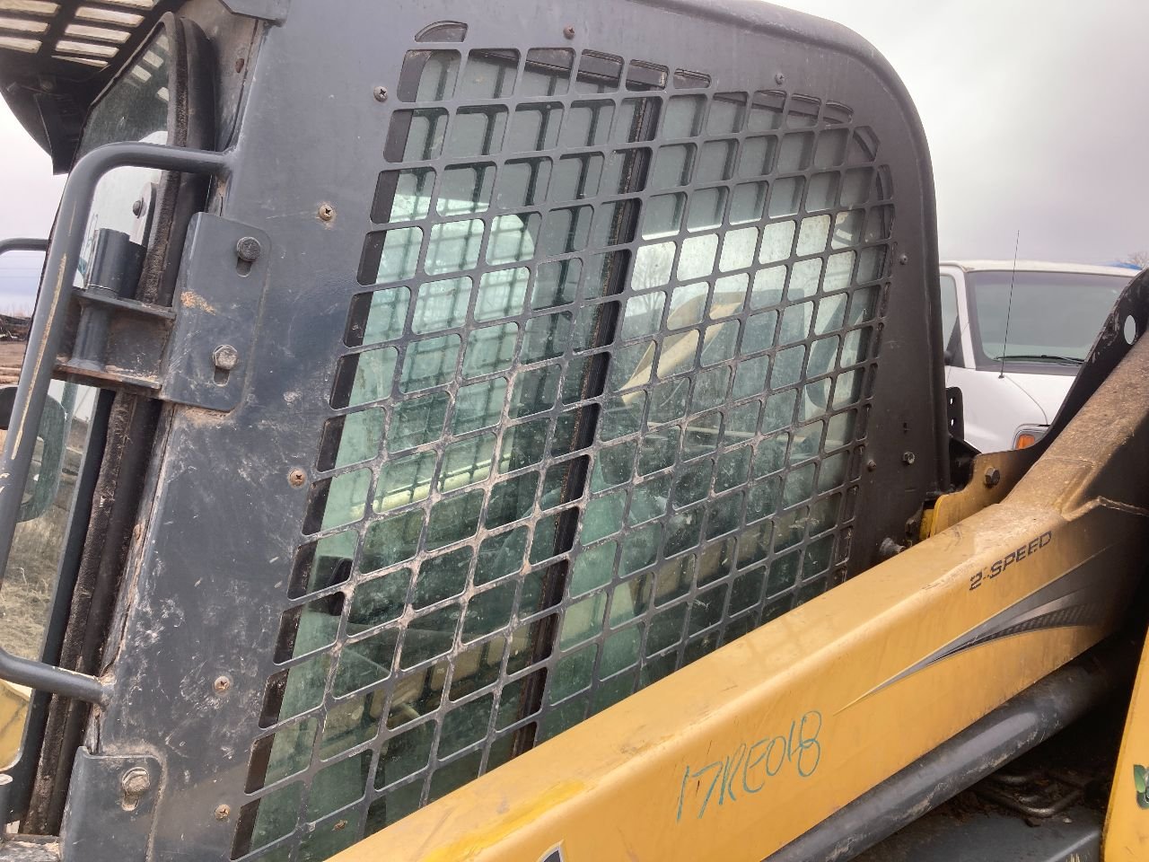 50301849 | Gehl R165 Equip Side Glass for Sale