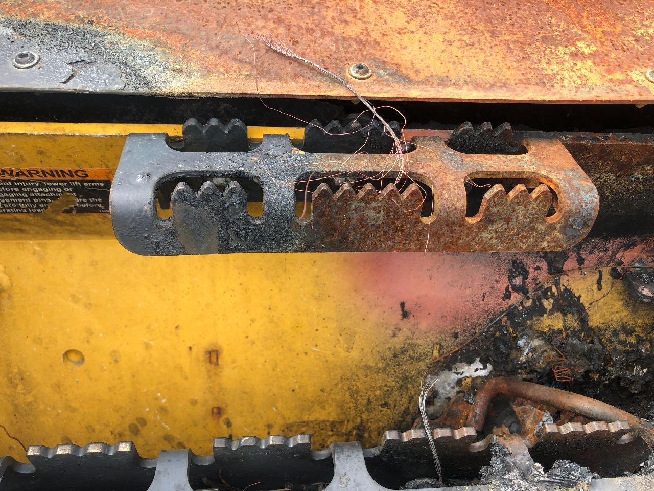 AT451943 | John Deere 333G Step for Sale