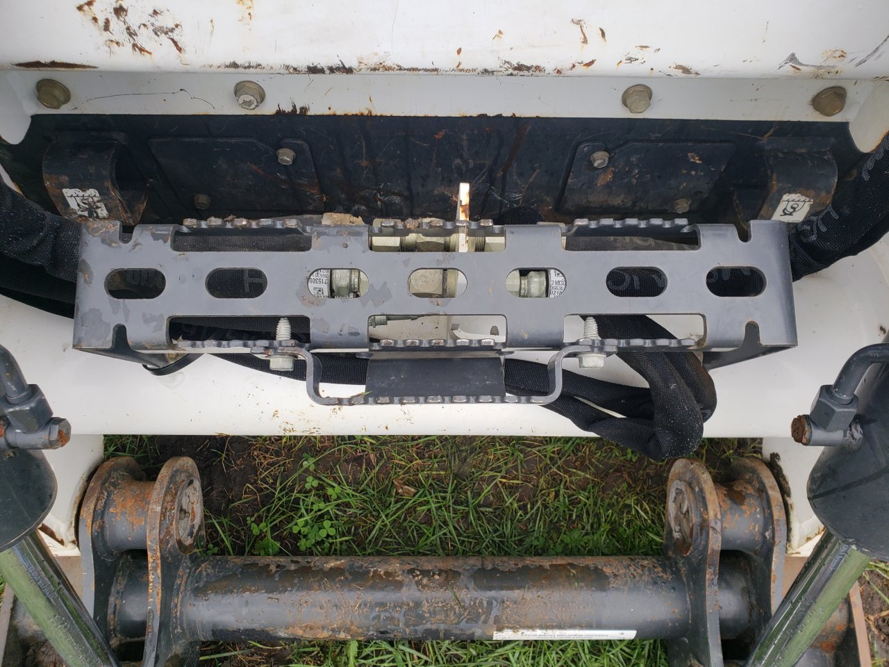 7233244 | Bobcat T870 Step for Sale