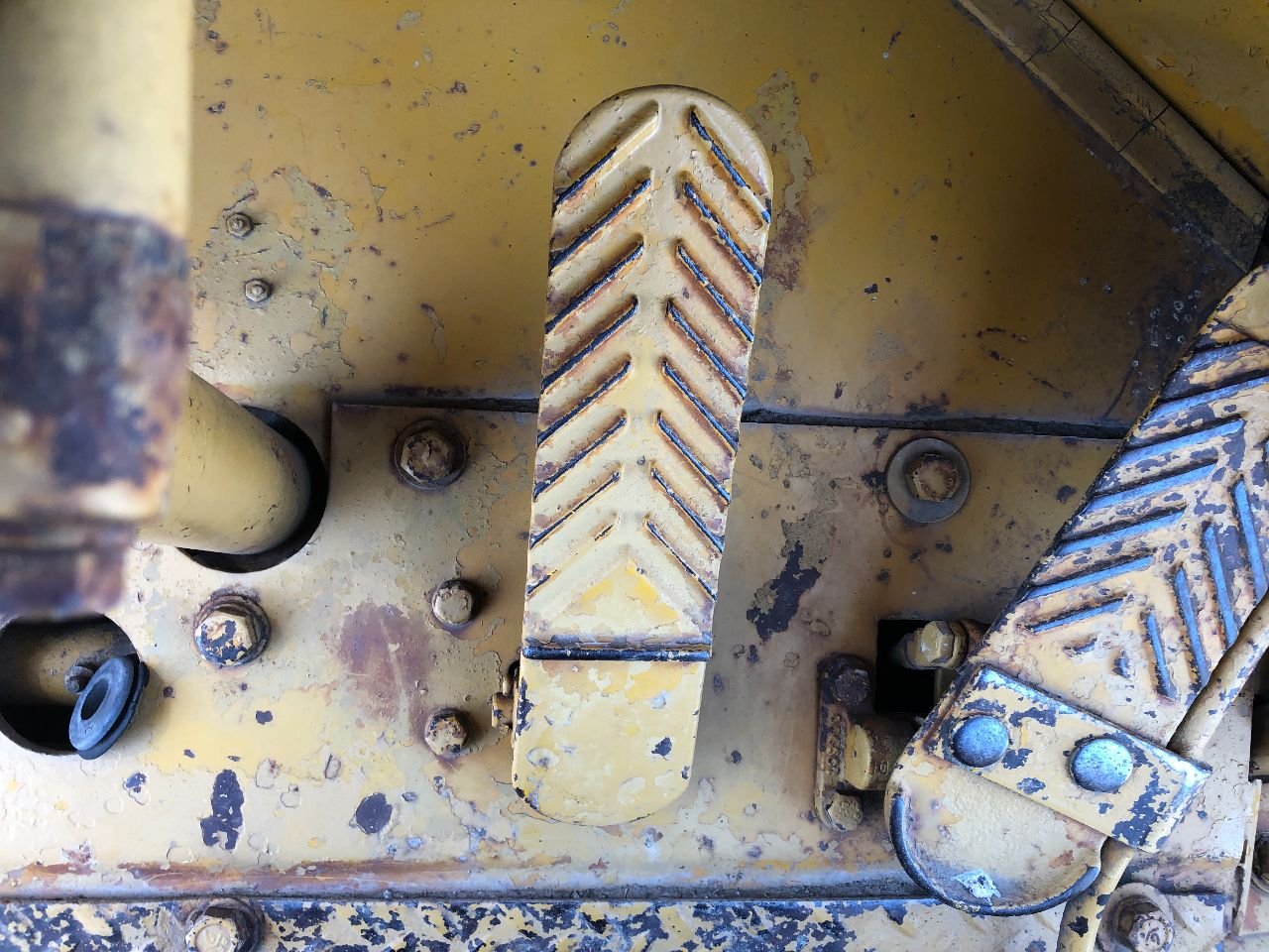 8S-0958 | CAT 825B Pedal for Sale