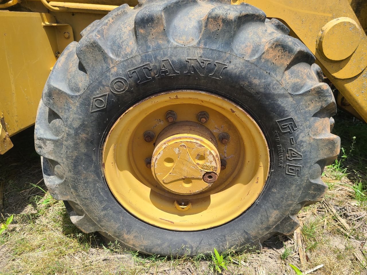 CAT 416C Tires for Sale