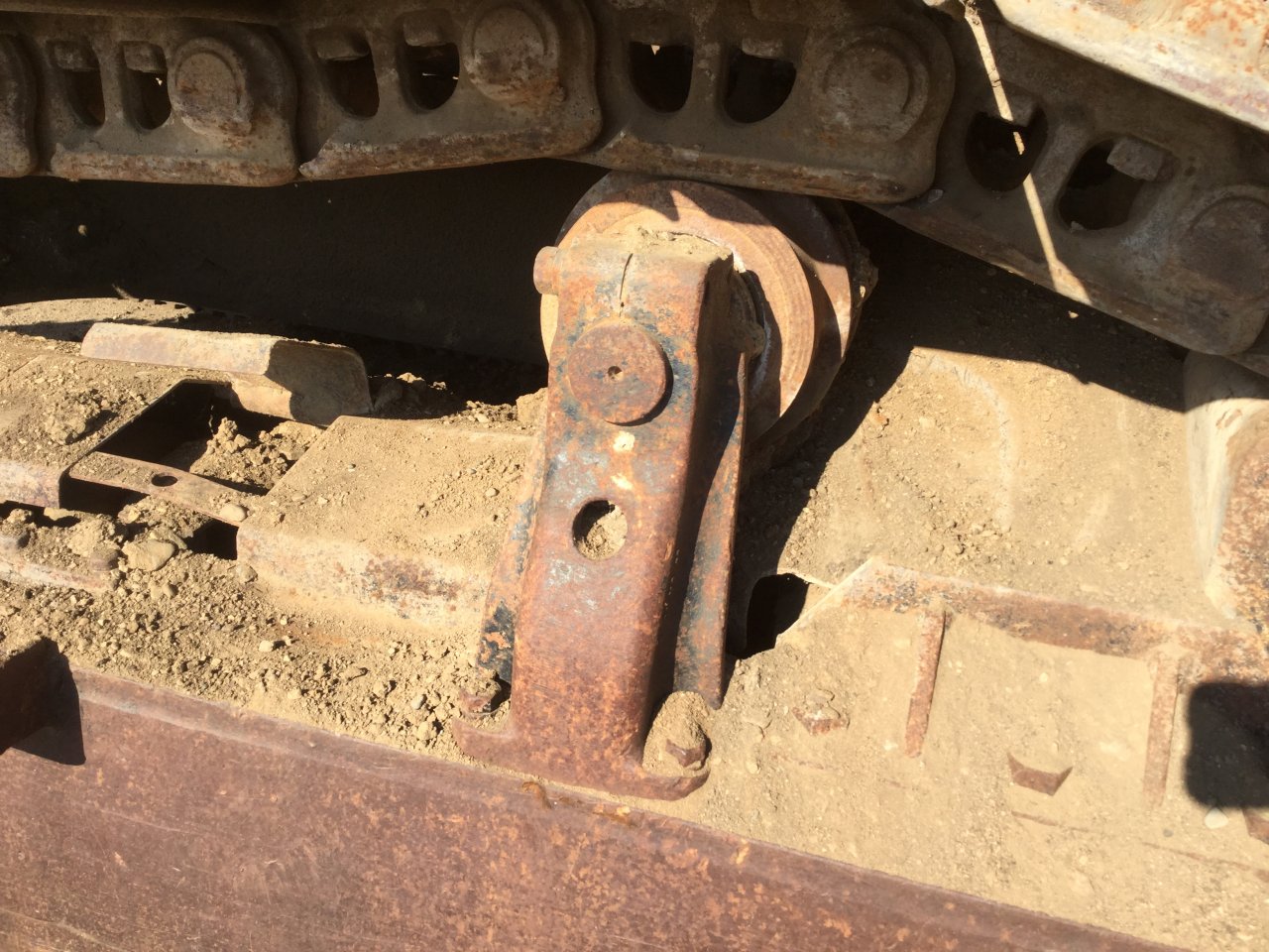 CAT 235 Track Misc for Sale