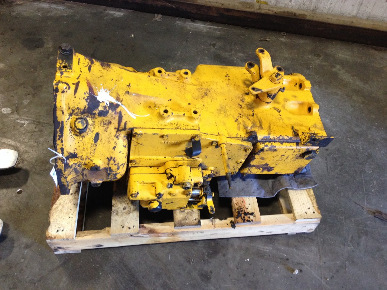 A38359 | Case 580B Transmission for Sale