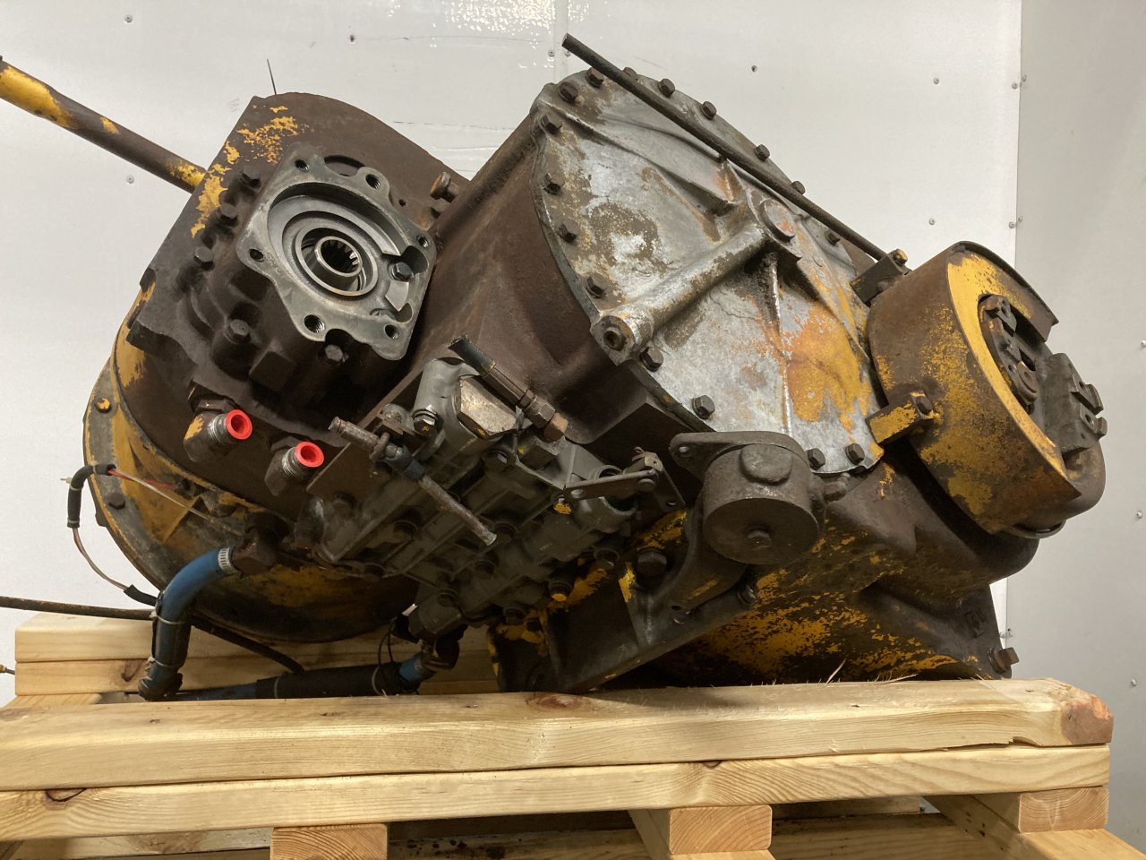 AT63591 | John Deere 644B Transmission for Sale