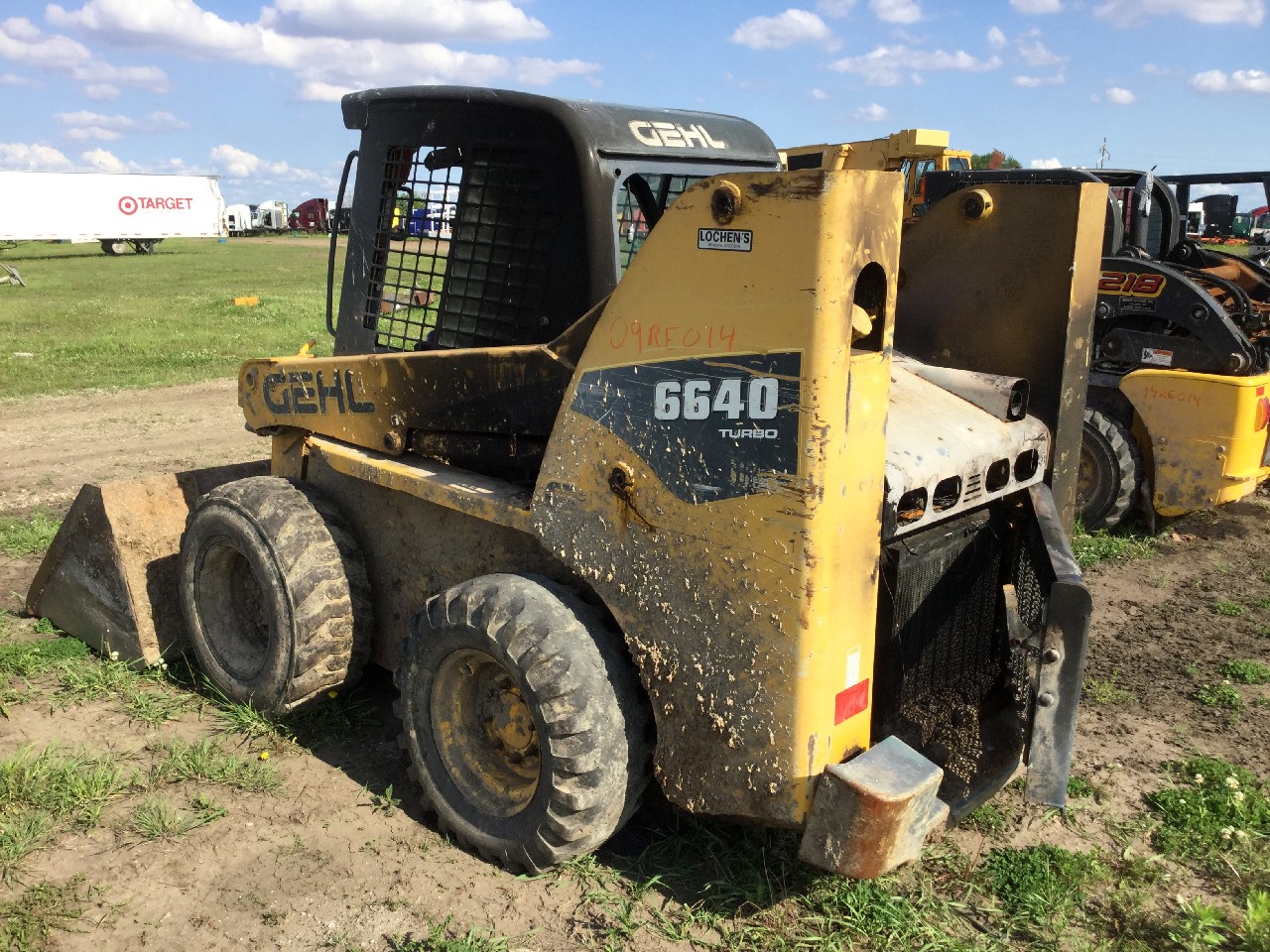 Gehl 6640 Equipment Parts Unit for Sale