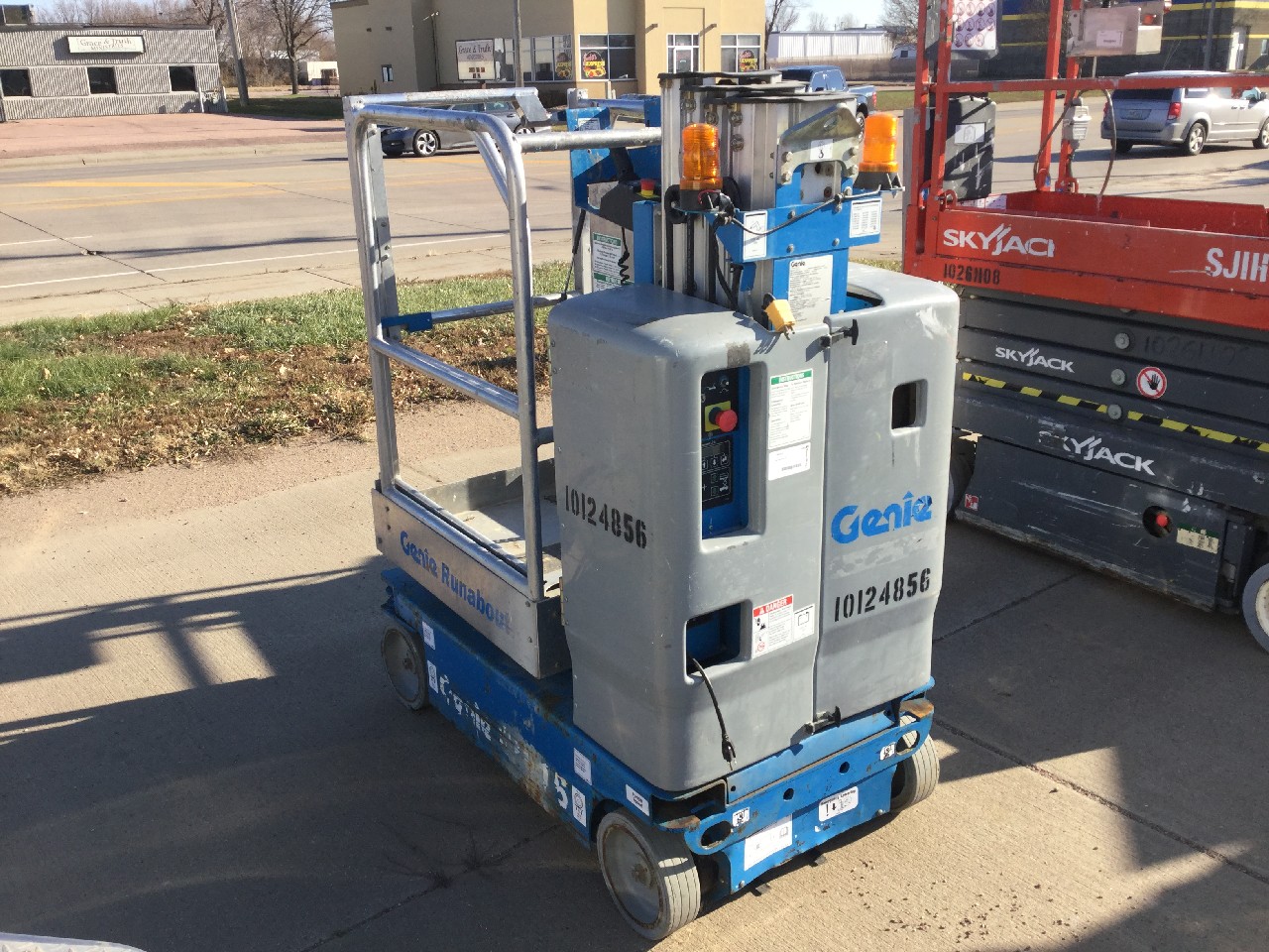 Genie GR-15 Equipment Unit for Sale