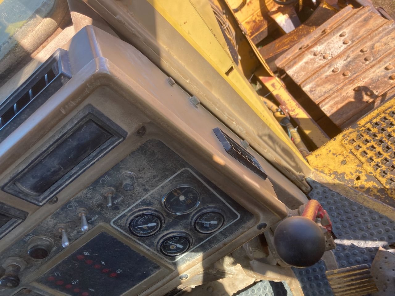 6T-4950 | CAT D6H Euip Dash Assem for Sale