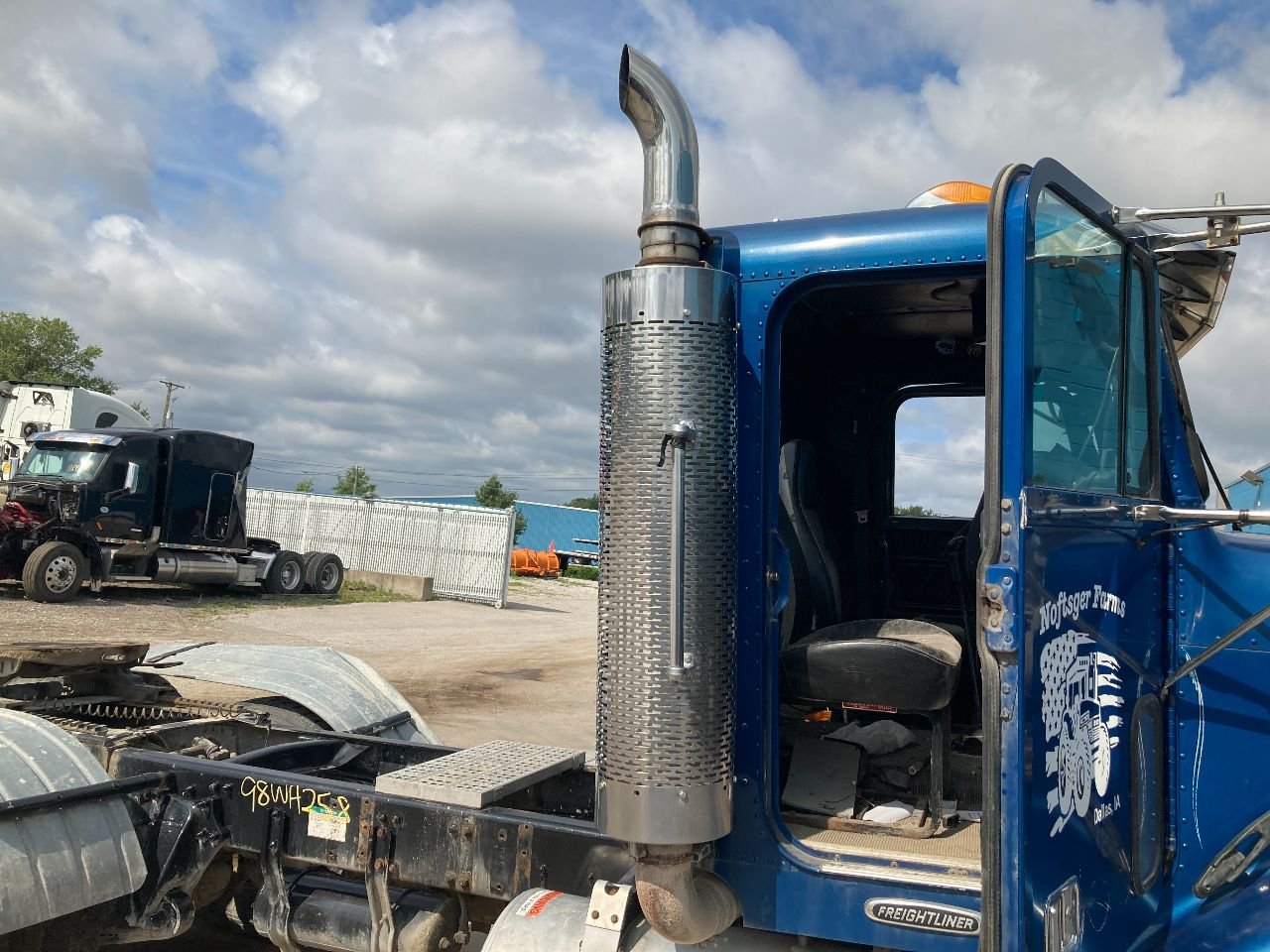 Freightliner FLD112SD Exhaust Assembly for Sale
