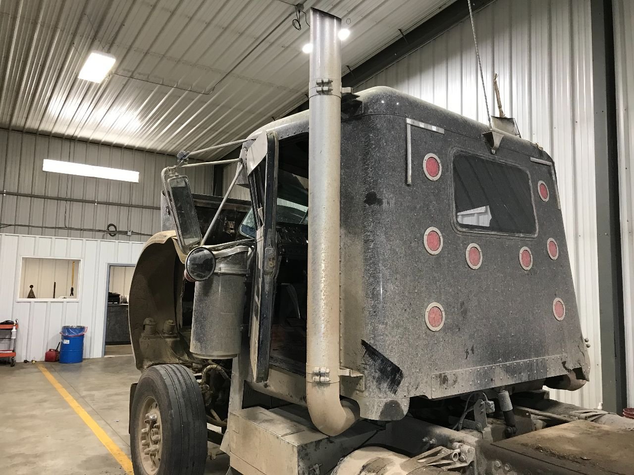 Freightliner FLD120 CLASSIC Exhaust Assembly for Sale