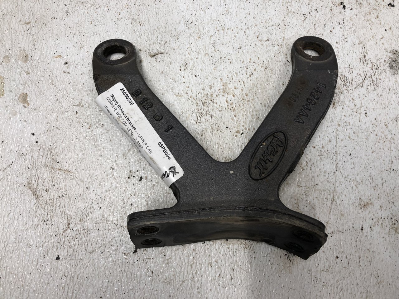 14264AA | Peterbilt 379 Exhaust Bracket for Sale