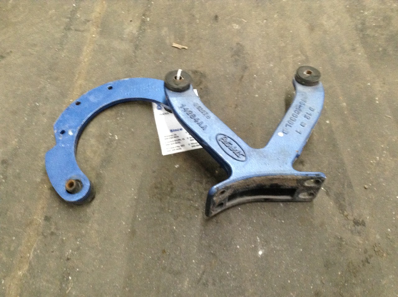 14-15638L | Peterbilt 379 Bracket for Sale
