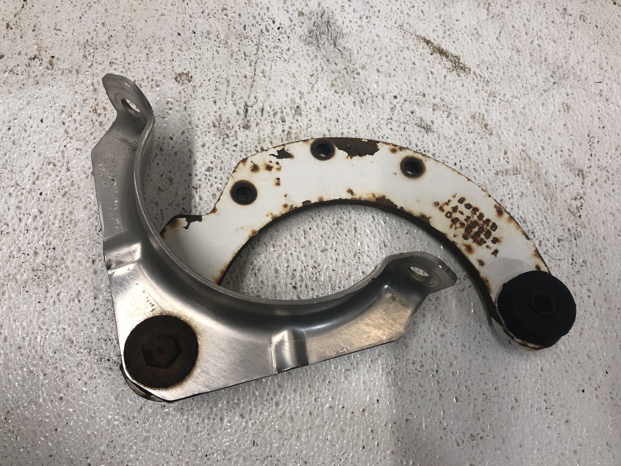 Peterbilt 385 Exhaust Bracket for Sale