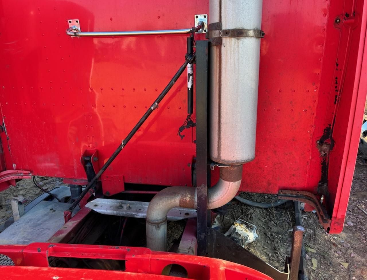 Peterbilt 387 Exhaust Bracket for Sale