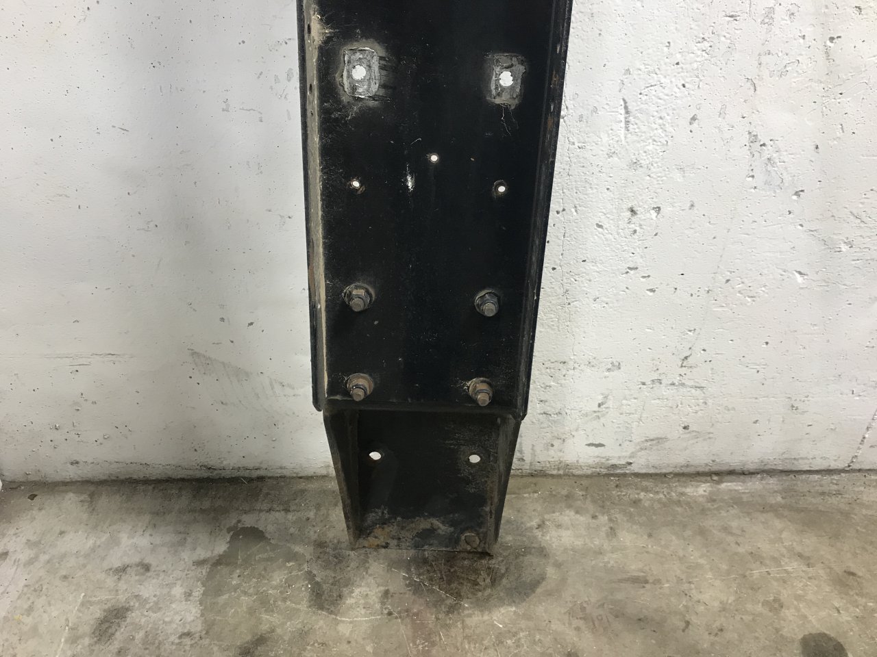 K186-513 | Kenworth T600 Exhaust Bracket for Sale