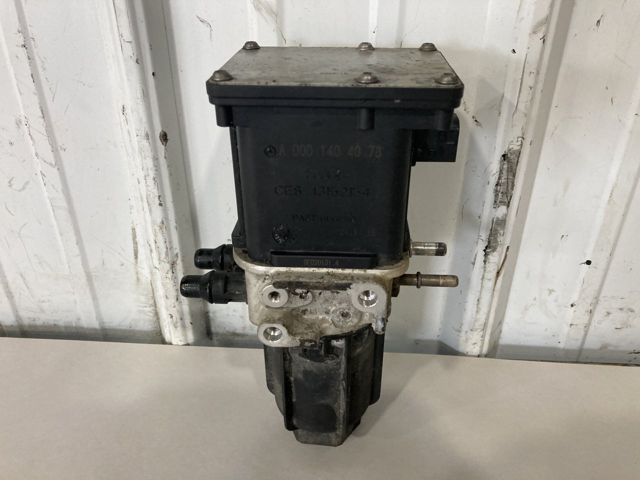 A0001404078 | Detroit DD13 Exhaust Doser Pump for Sale