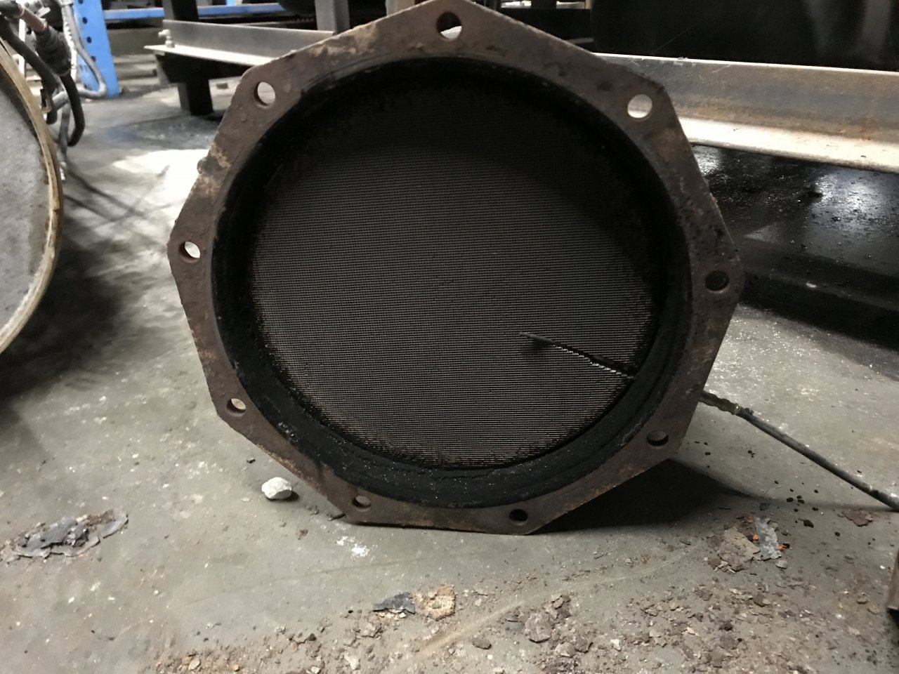 ME304313 | Mitsubishi 6M60-5AT1 DPF Diesel Particulate Filter for Sale