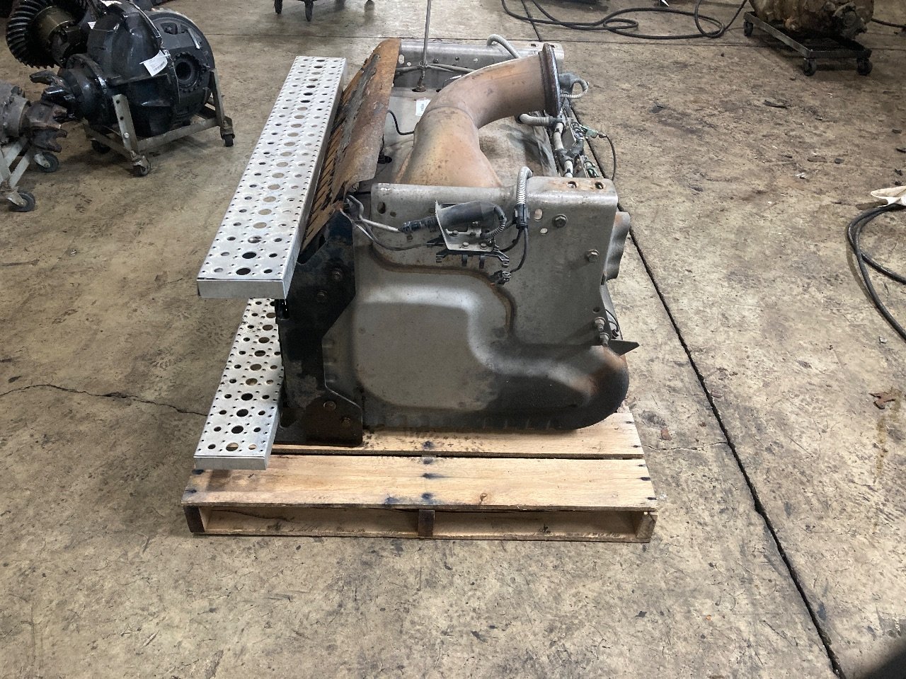 Detroit DD13 DPF | Diesel Particulate Filter for Sale