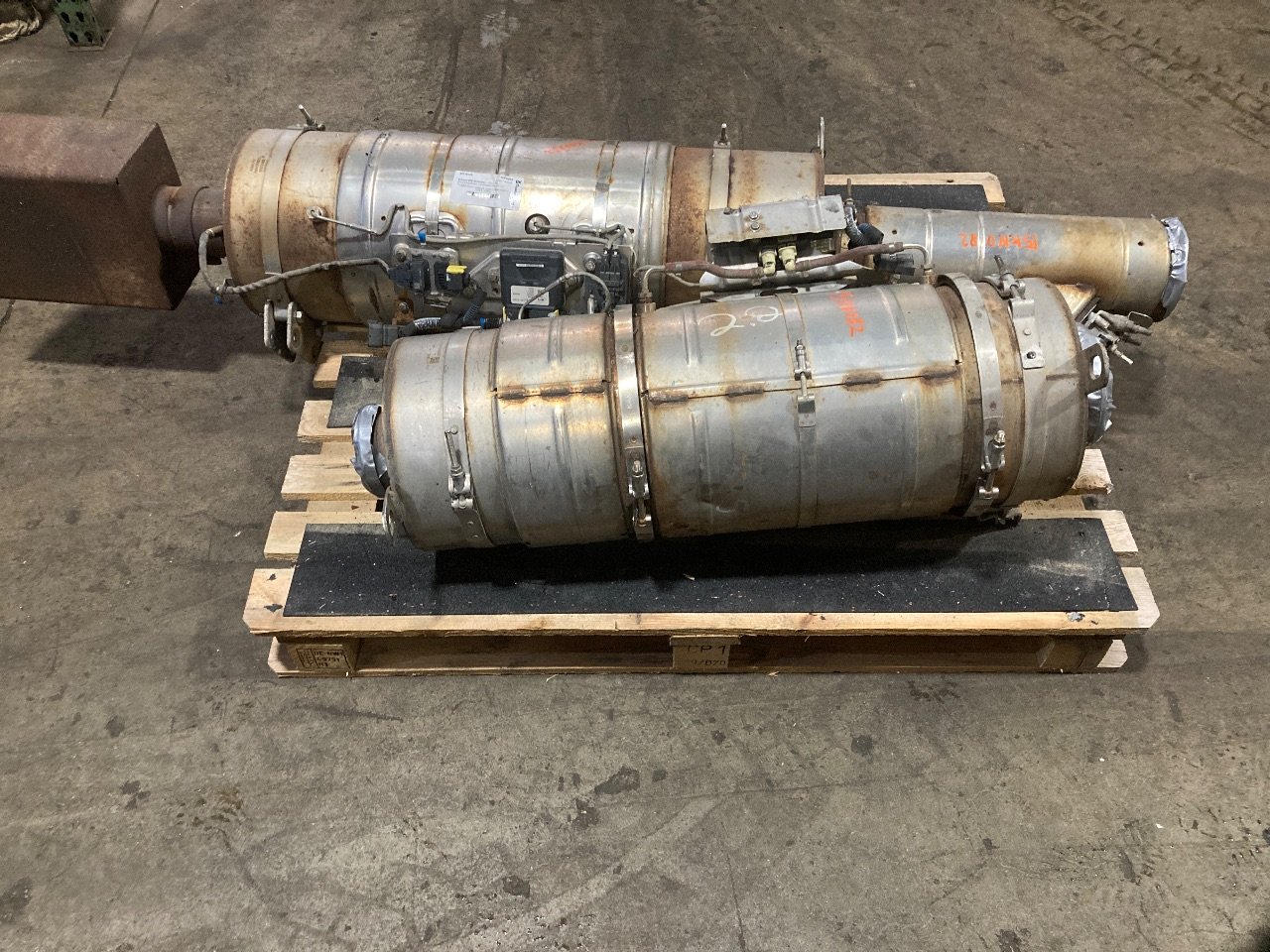 A040M139 | Paccar PX9 DPF | Diesel Particulate Filter for Sale