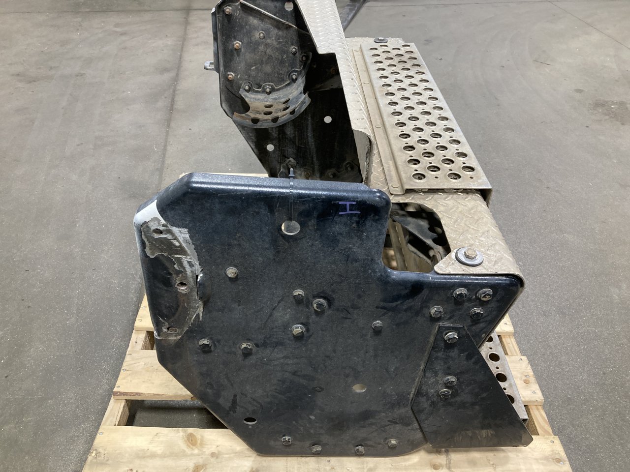Cummins ISX11.9 Exhaust DPF Cover for Sale