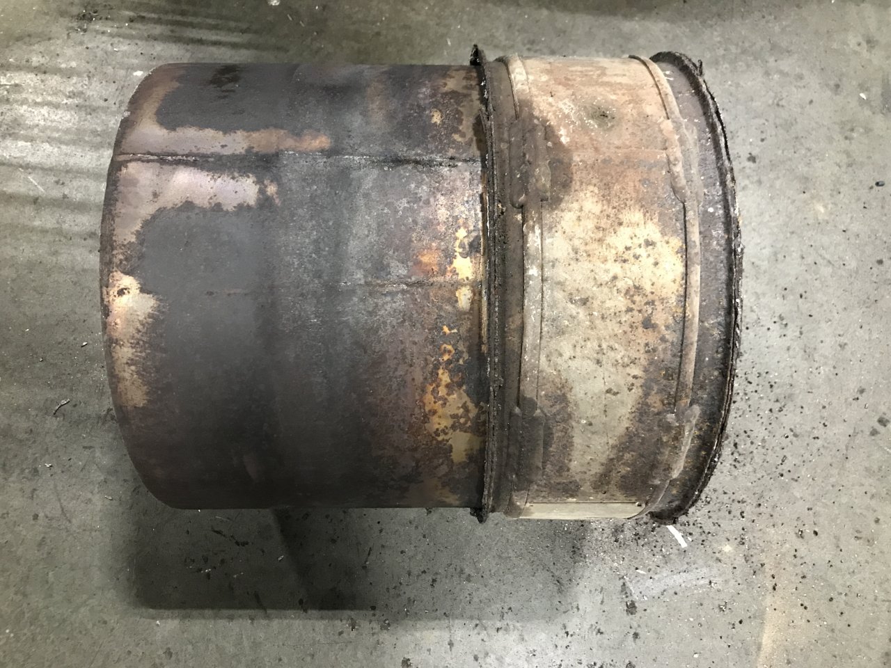 Volvo D11 Exhaust DPF Filter for Sale