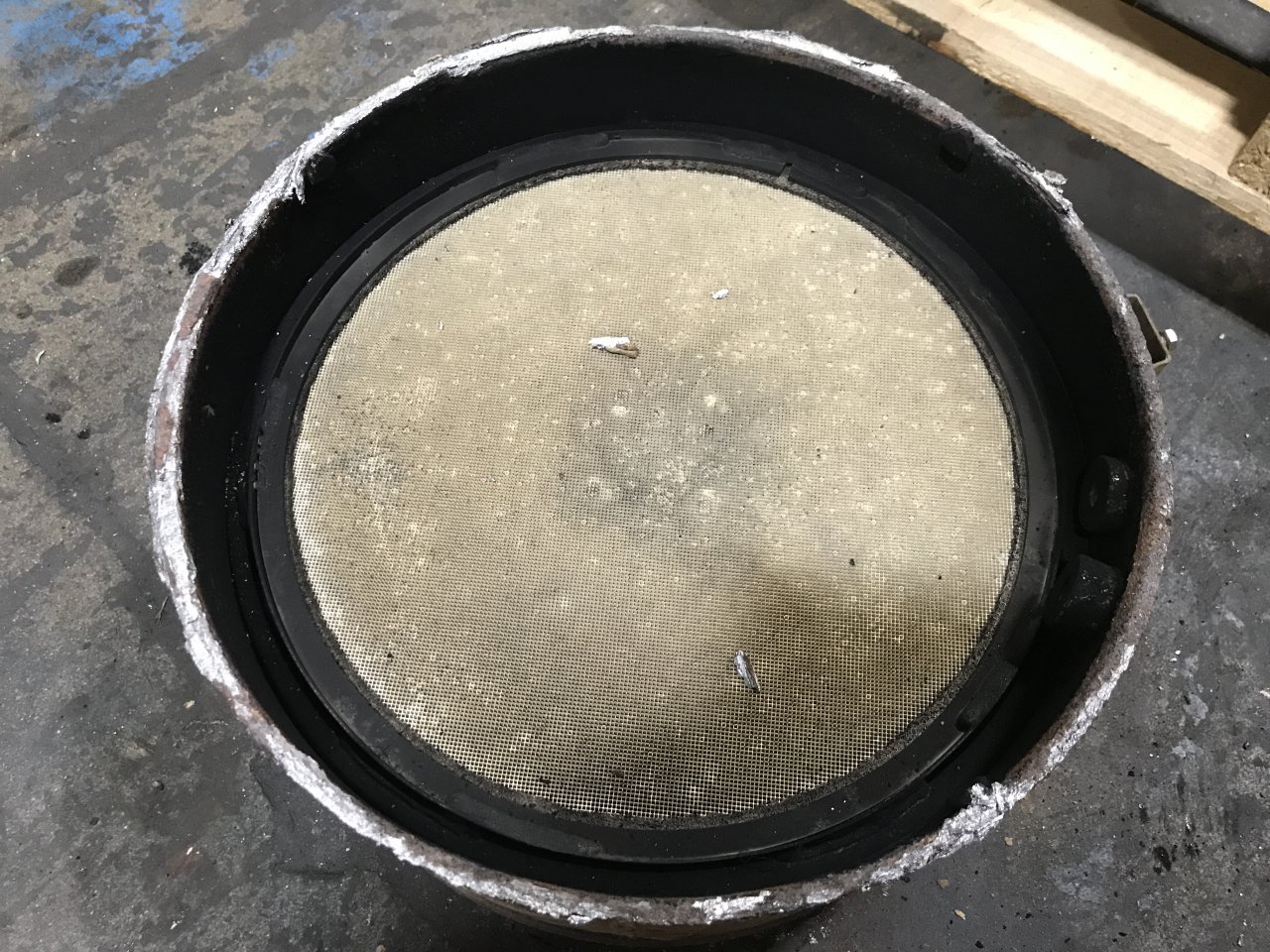 Q621417 | Mack MP8 Exhaust DPF Filter for Sale