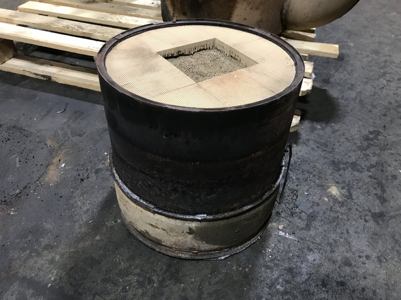 Q621328 | Mack MP8 Exhaust DPF Filter for Sale