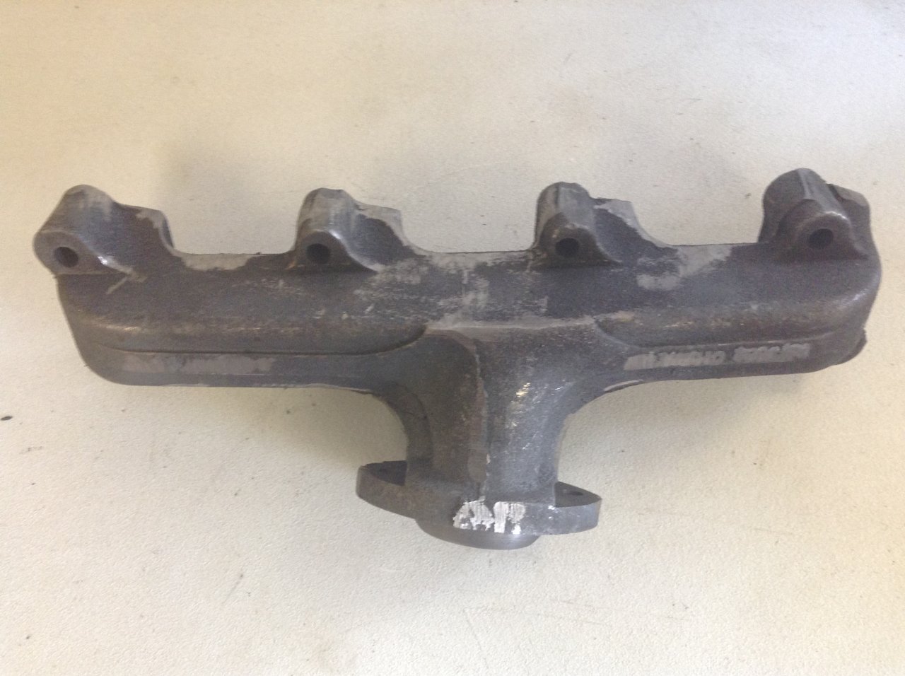 International 404 Engine Exhaust Manifold for Sale