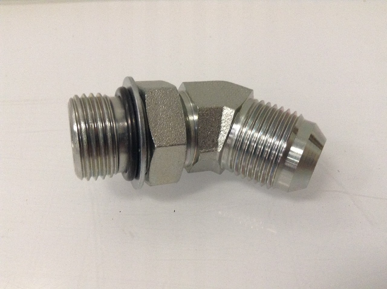 Gates G60308-1010 Hydraulic Fitting for Sale