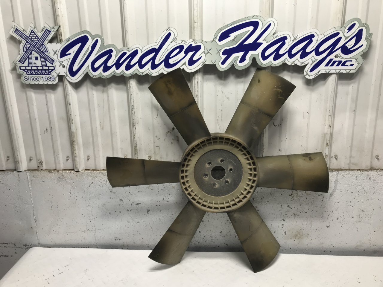 Detroit 60 SER 11.1 Engine Fan Blade for Sale