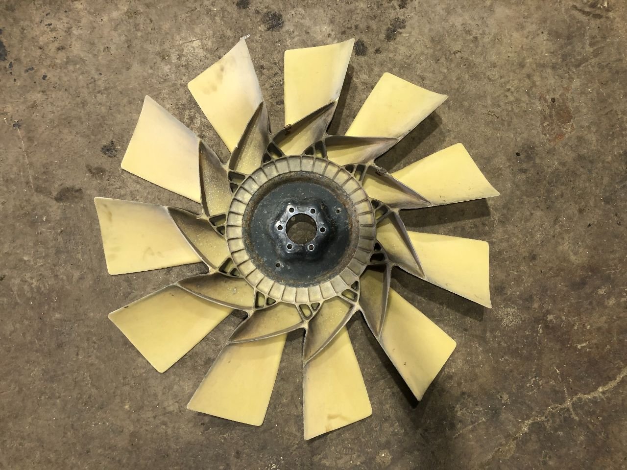 Volvo D13 Engine Fan Blade for Sale