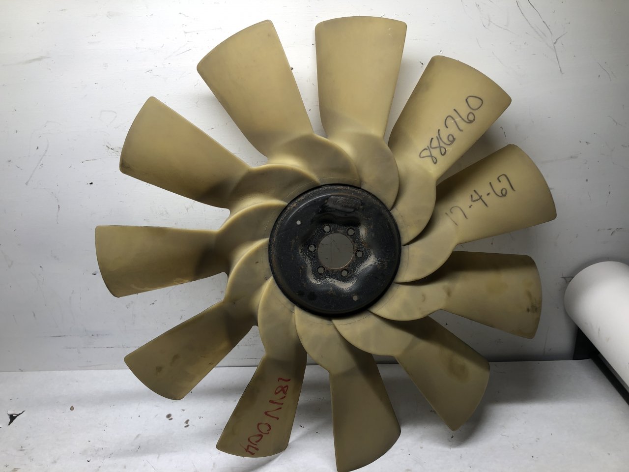 4735-44516-01 | Volvo D13 Engine Fan Blade for Sale