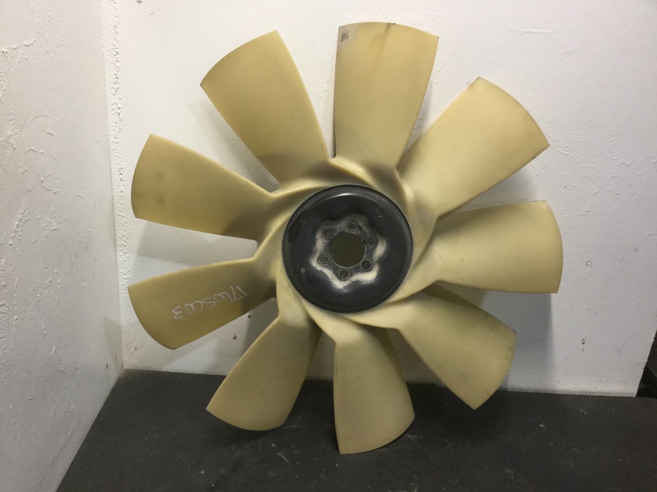 4735-44560-13 | Detroit DD13 Engine Fan Blade for Sale