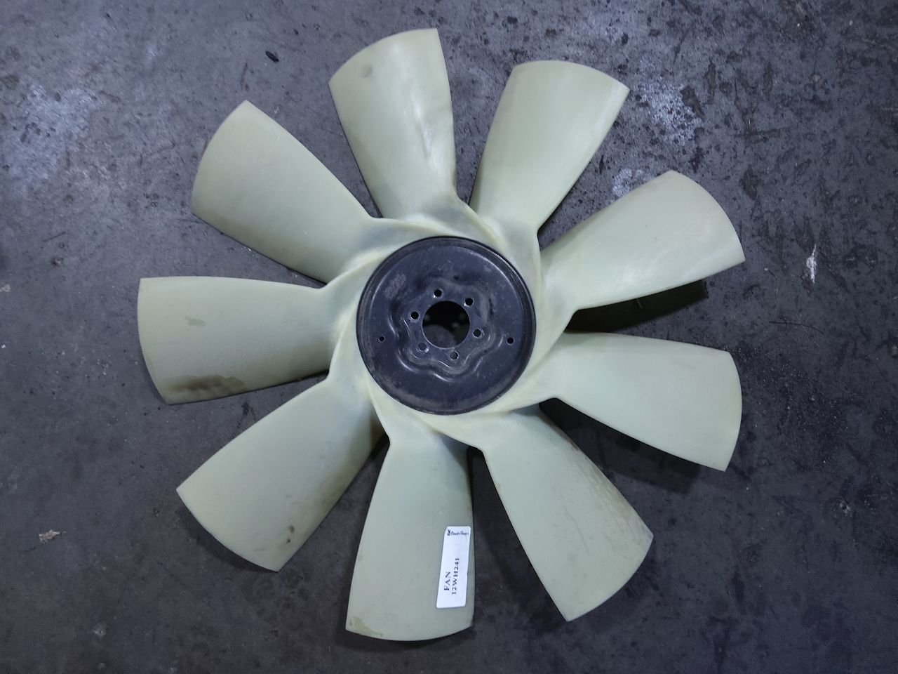 4735-44560-03 | Detroit DD13 Engine Fan Blade for Sale