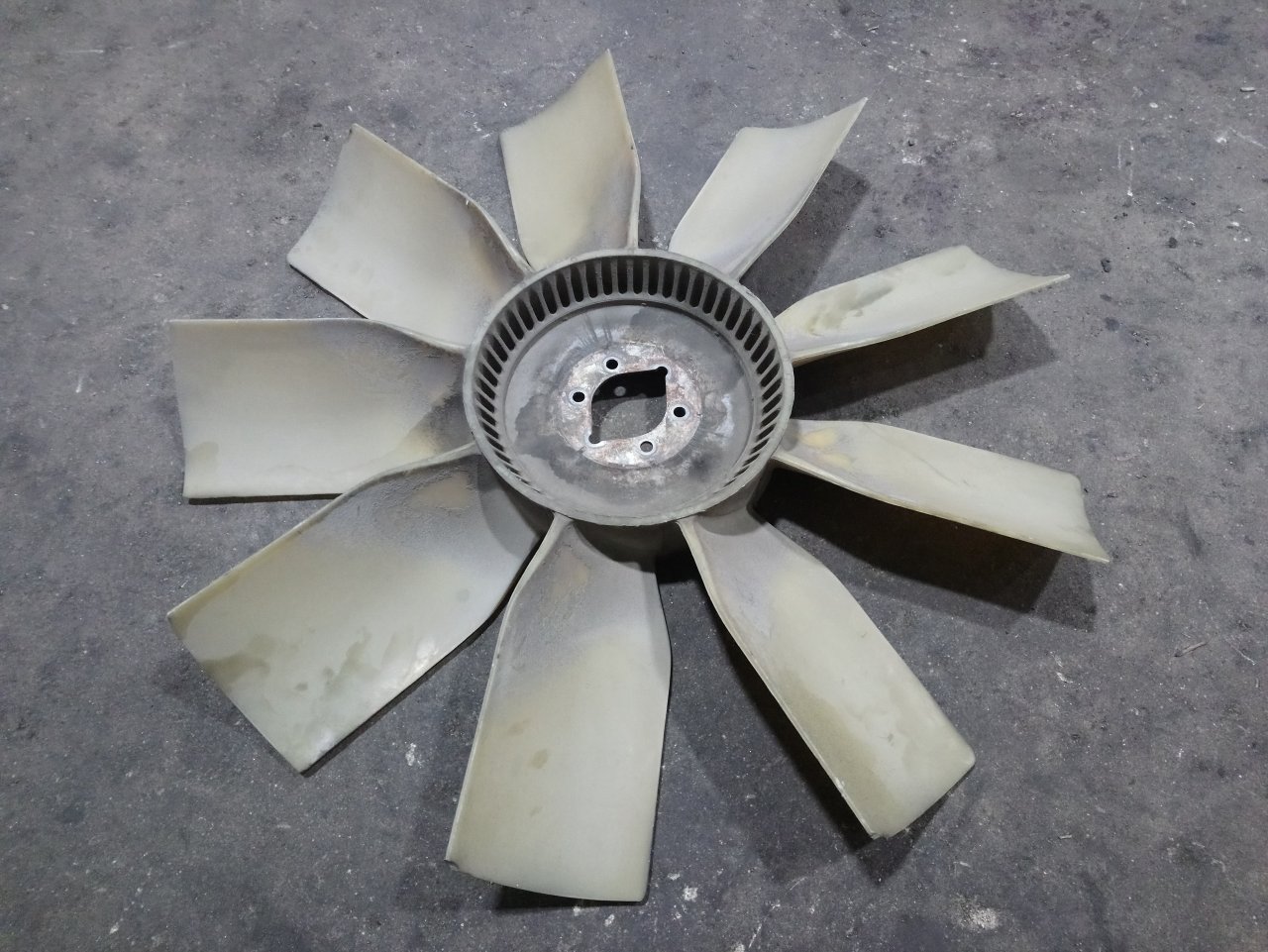 4735-44560-06KM | Mercedes MBE4000 Engine Fan Blade for Sale