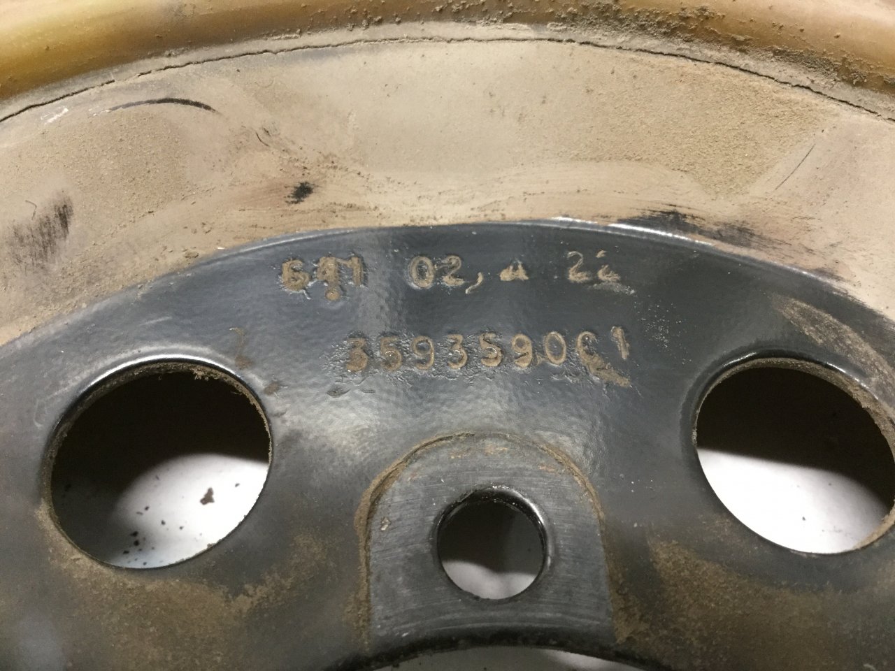 3593590C1 | International VT275 Engine Fan Blade for Sale