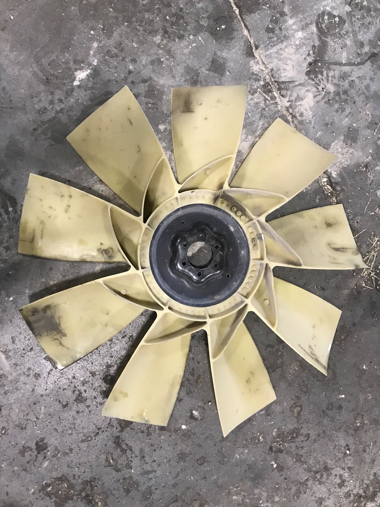 4735-44560-01KM | Cummins X15 Engine Fan Blade for Sale