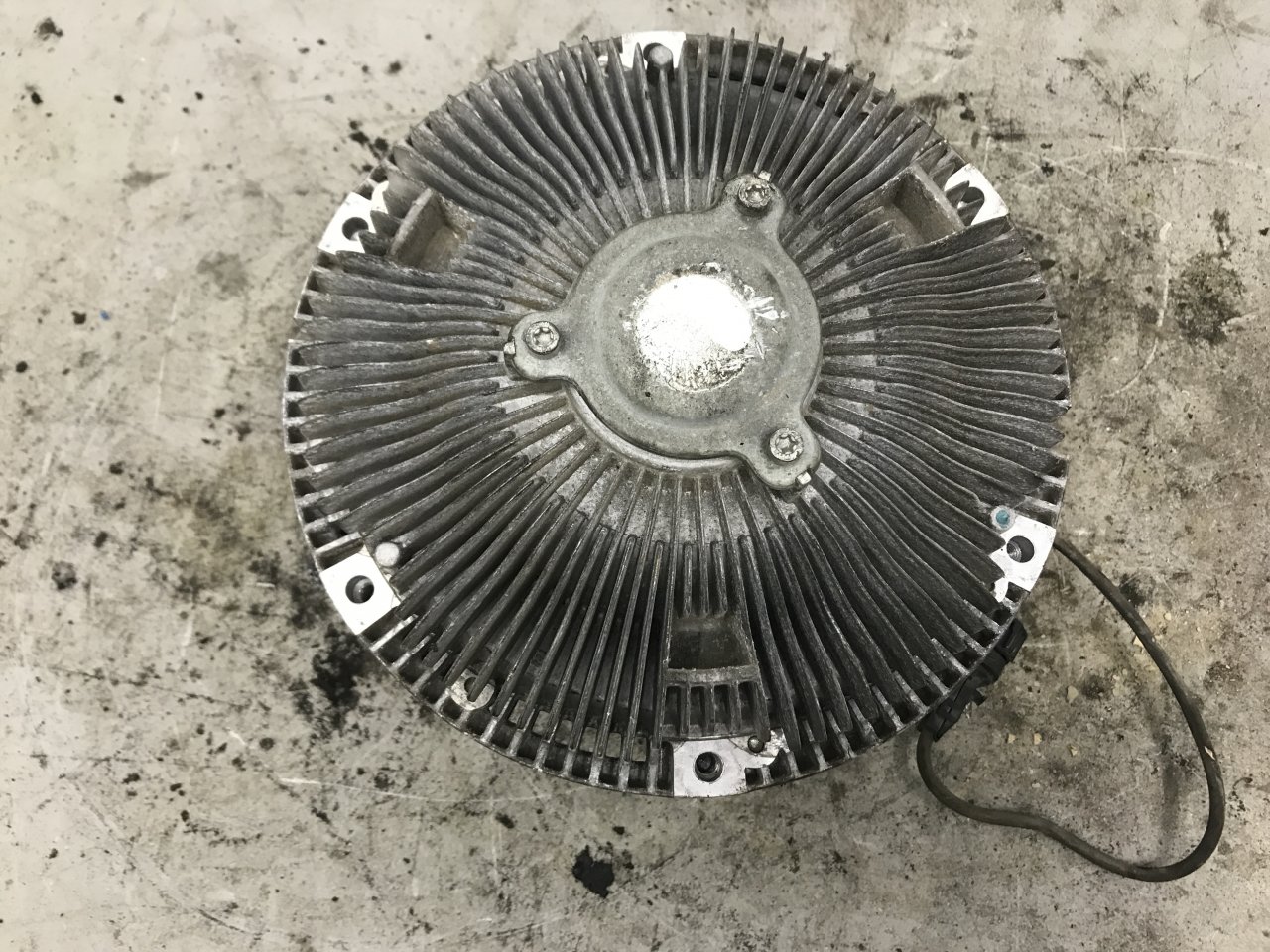 22929437 | Volvo D16 Engine Fan Clutch for Sale
