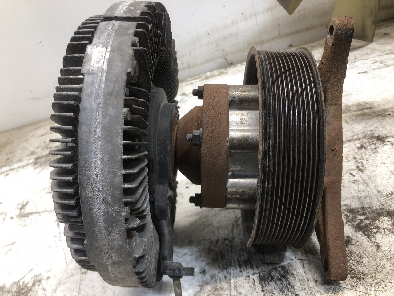 21251045 | Mack MP7 Engine Fan Clutch for Sale