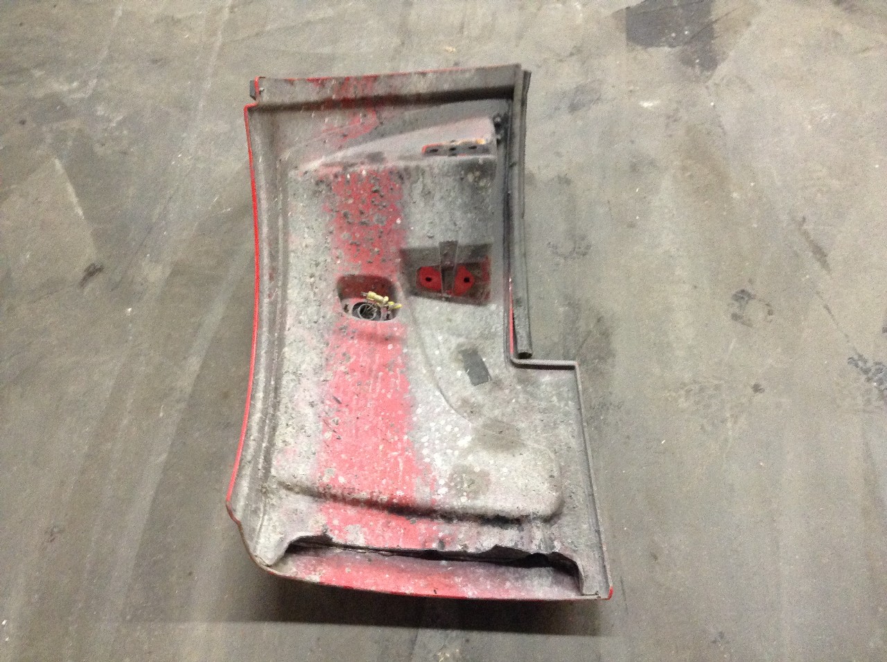L35-6013-003R | Peterbilt 325 Fender for Sale