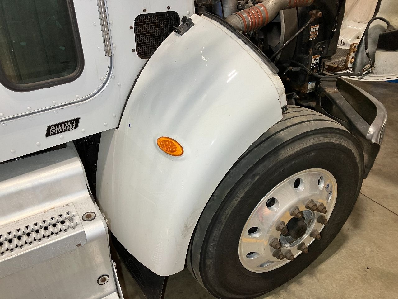 L35-6013-003R | Peterbilt 382 Fender for Sale