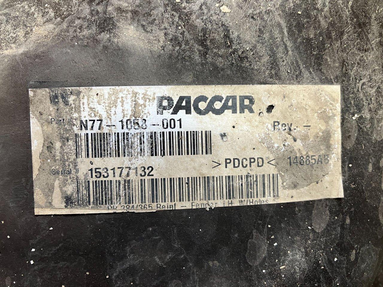 N77-1058-001 | Peterbilt 579 Fender for Sale