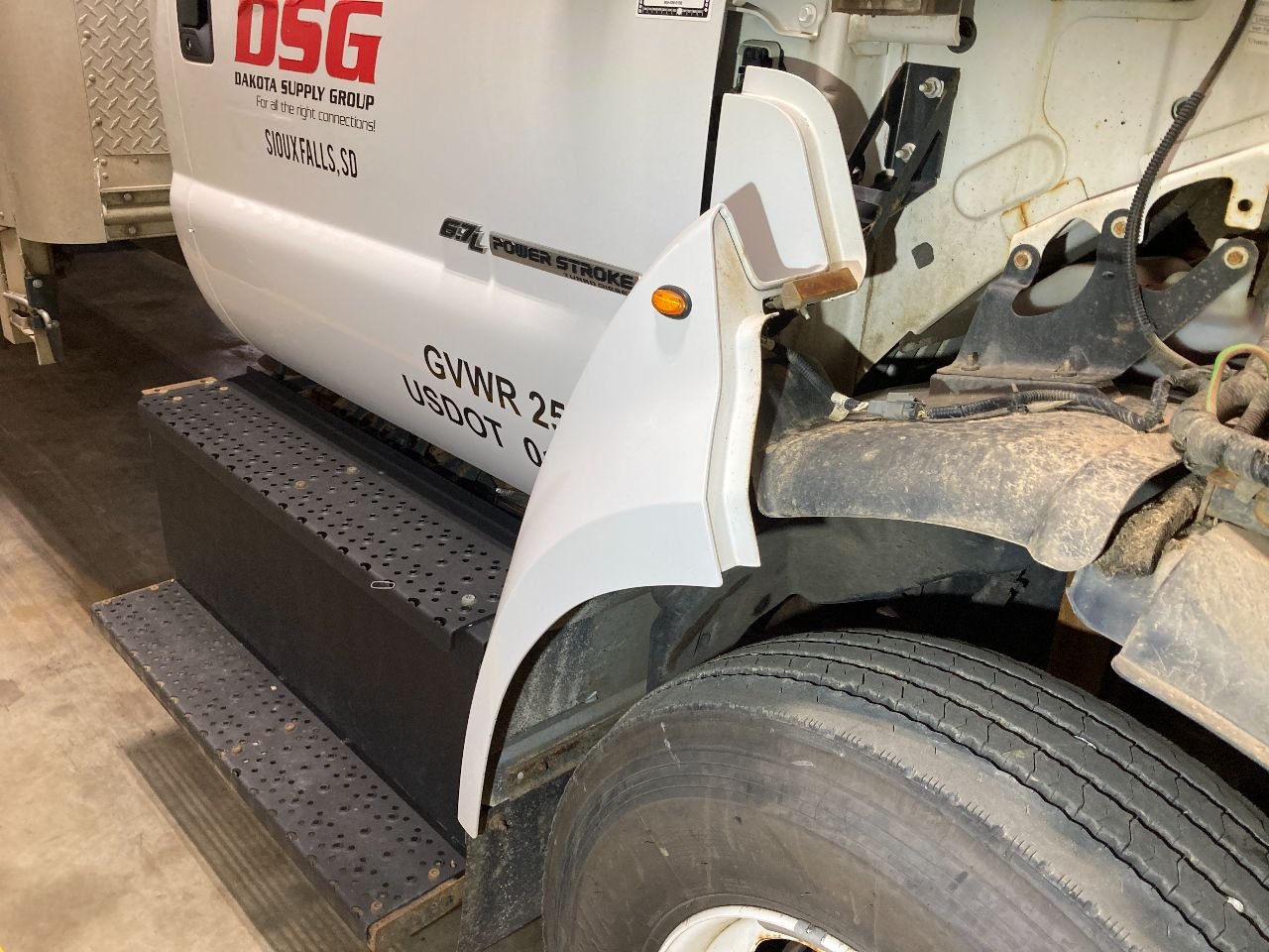 FC4B-16005-A | Ford F750 Fender for Sale